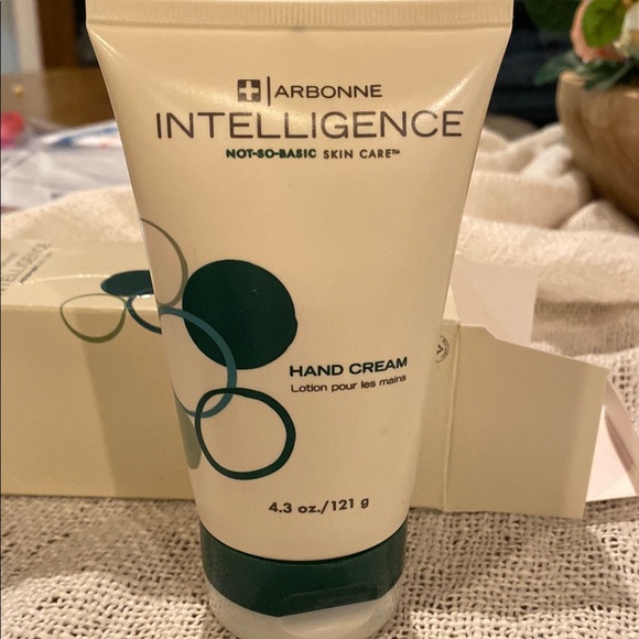 Arbonne | Bath & Body | Arbonne Intelligence Hand Cream With Green ...